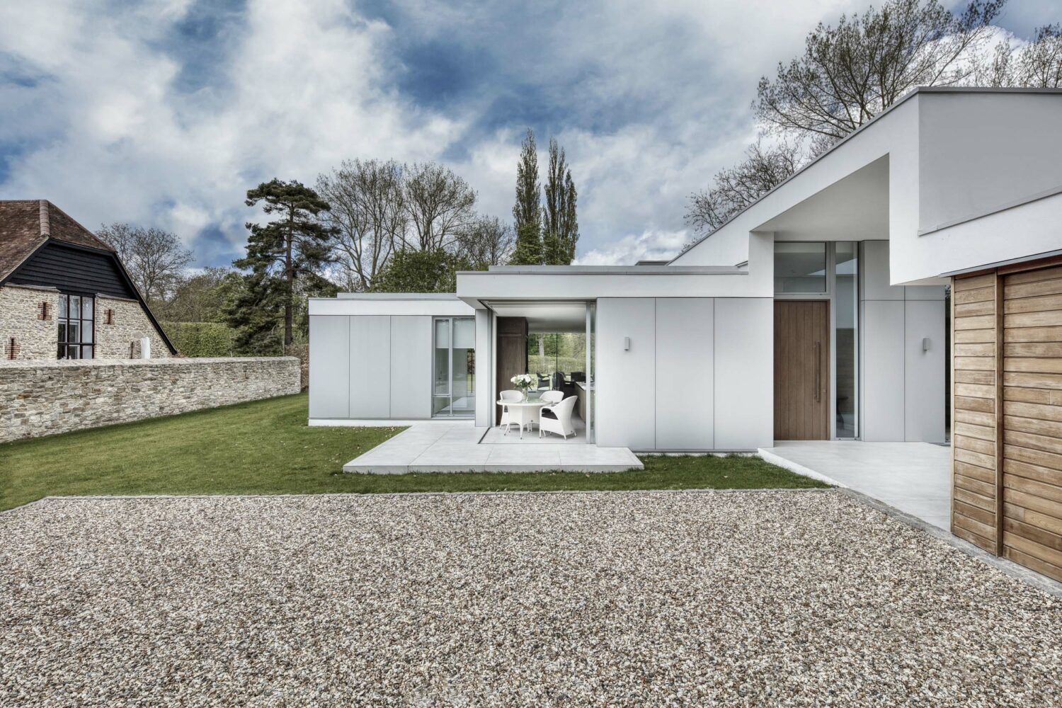 Contemporary Riverside Pavilion Architect Design | HollandGreen Architects